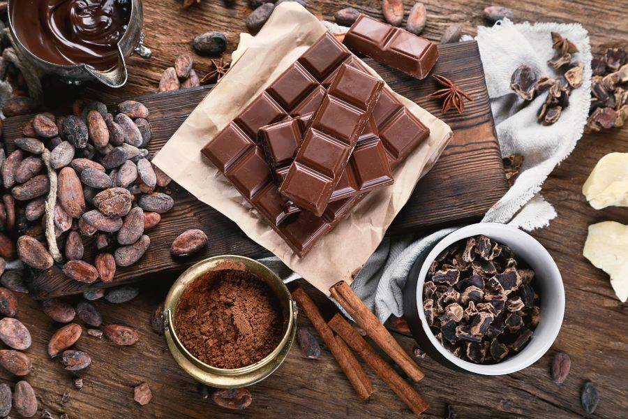 Key compound in dark chocolate may slow biological aging