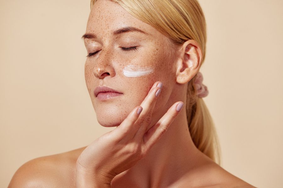 Neurocosmetics and microbiome science redefine skin barrier solutions