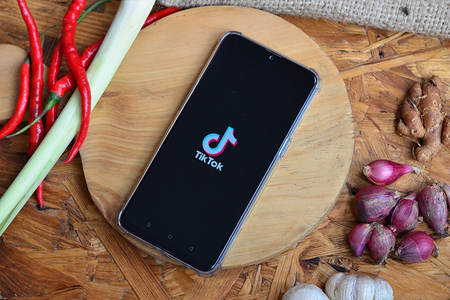 Study finds TikTok majorly impacts younger consumers’ diets and food habits